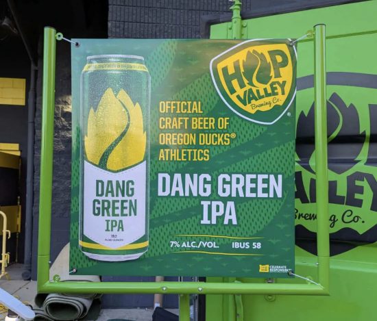 Sipping Dang Green IPA with the Oregon Ducks | HayterPicks